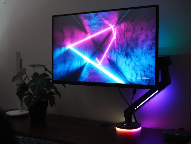 Review: ULTi Aura RGB Monitor Arm | T43 – Tech Jio
