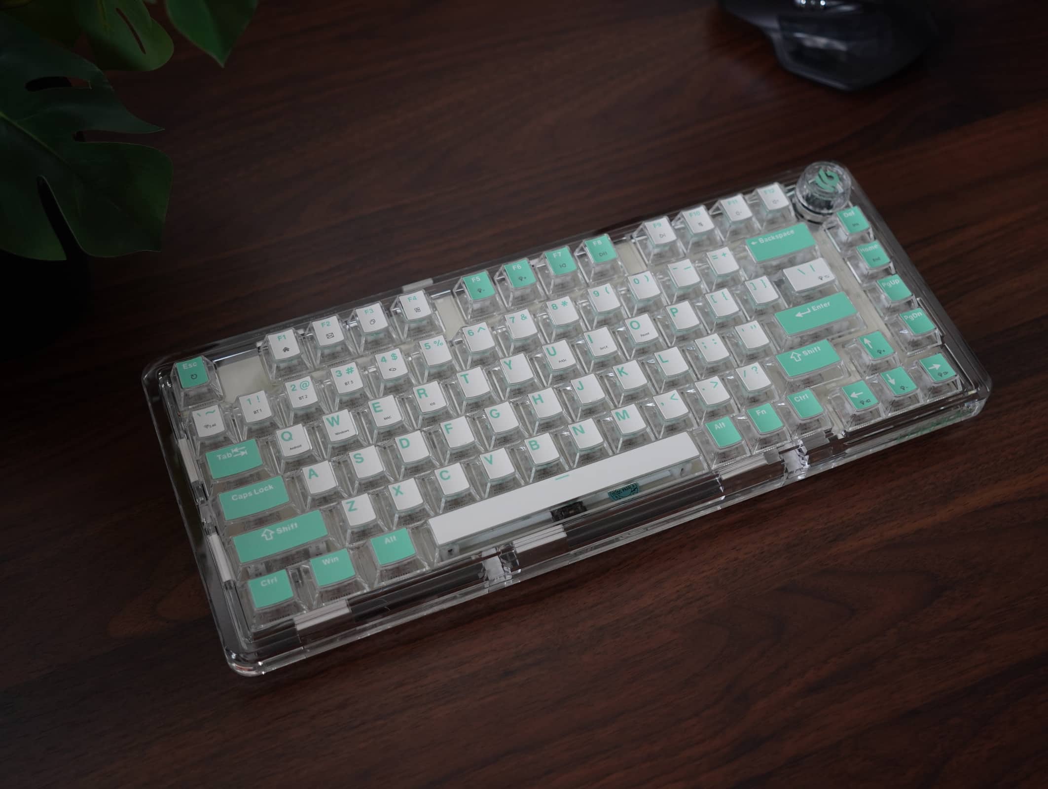 Review: LEOBOG K81 – 75% Transparent Gasket-Mounted Mechanical Keyboard ...