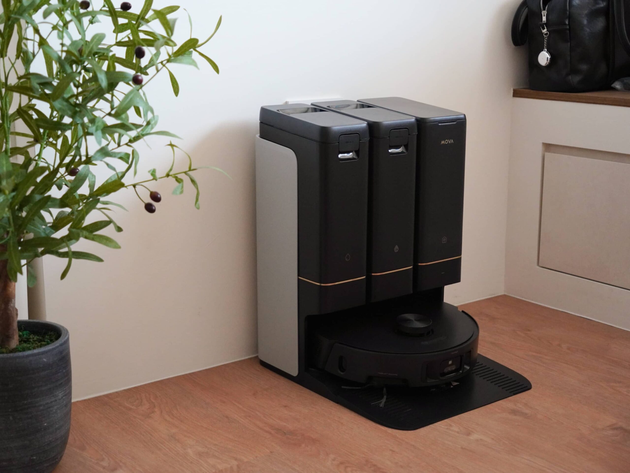 Review: Mova Z50 Ultra Robot Vacuum – Tech Jio