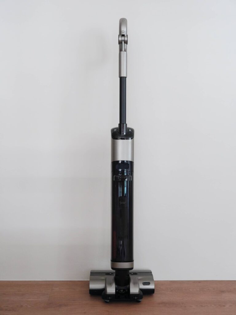 Review: UWANT D700 – Singapore's First D-Shaped Wet & Dry Vacuum ...