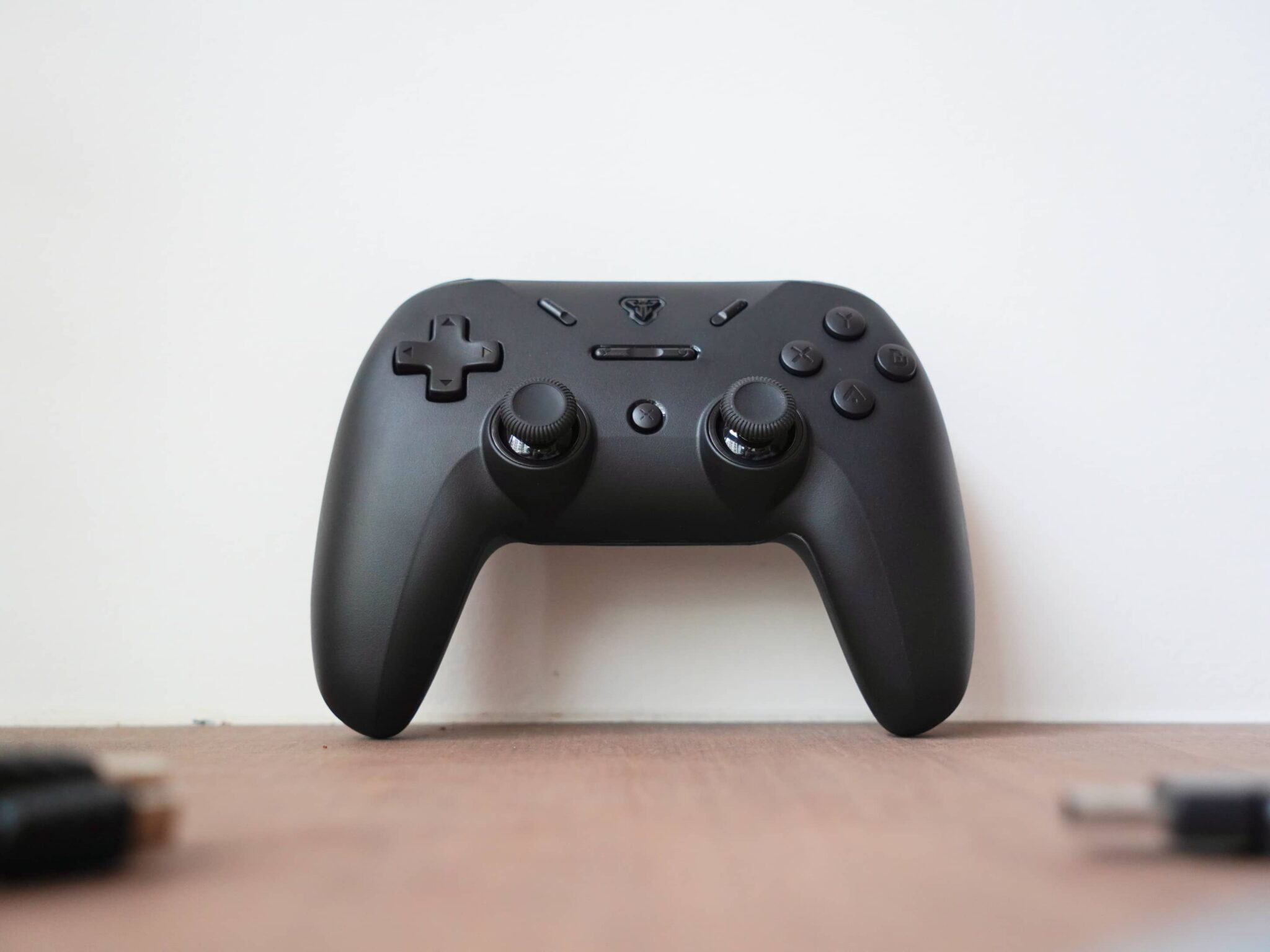 Review: Fantech Revolver III – Multi-Platform Wireless Controller ...